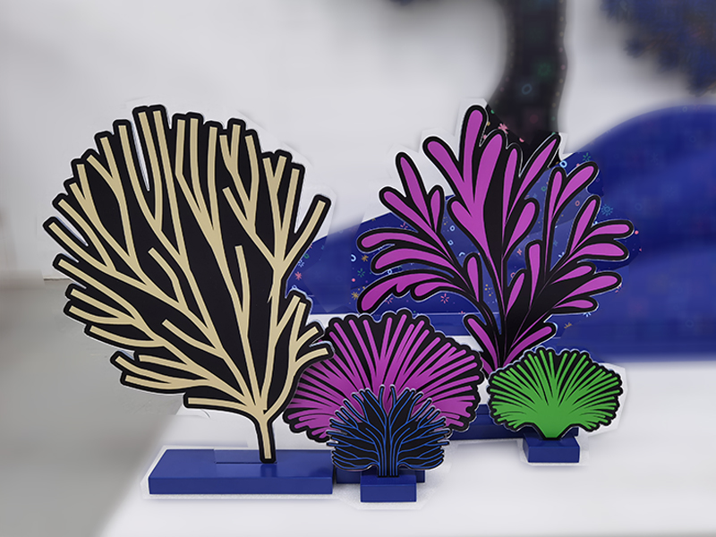 Holiday Window Display props_Windows_Products_Bluesky-display